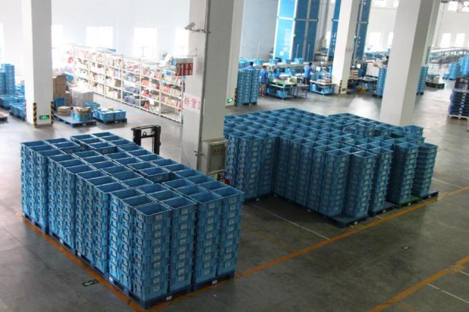 Palletshard Wearing Euro Stacking Containers , Heavy Duty Stackable ...